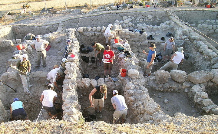Dramatic New Archeological Finds at Tel Beit Shemesh | Aish