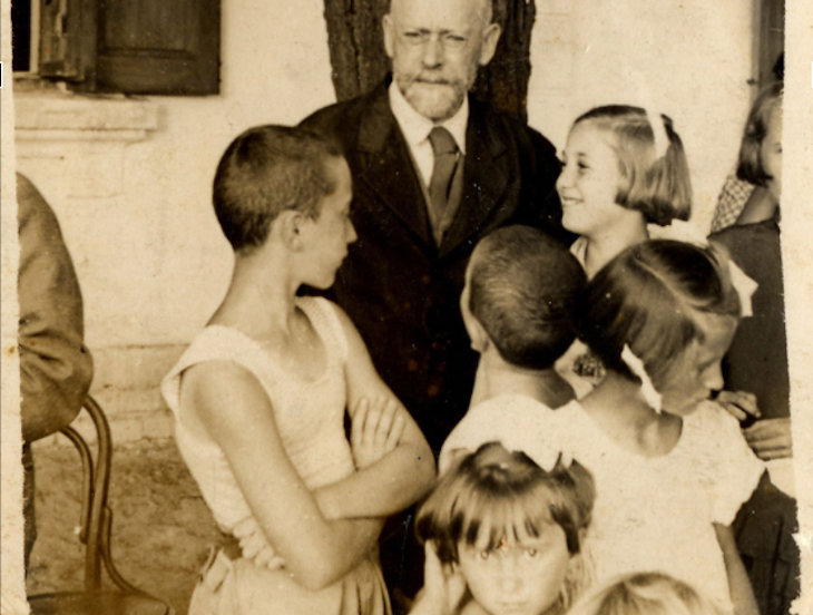 Last Survivor of Legendary Warsaw Orphanage Dies in Israel | Aish