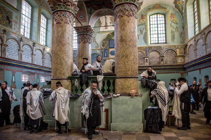 Photographing the Secret World of Chassidic Jews | Aish