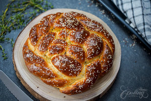 What Is Challah?: Six Facts | Aish