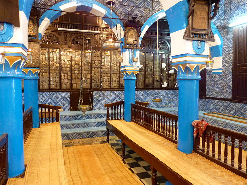 The Jews of Djerba: 9 Facts about This Ancient Jewish Community | Aish