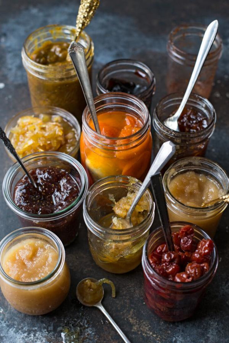 Why You Might Want To Start Putting Jam In Your Tea | Aish