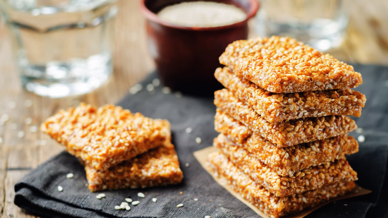 Simsemiyeh - Sesame Candy | Aish