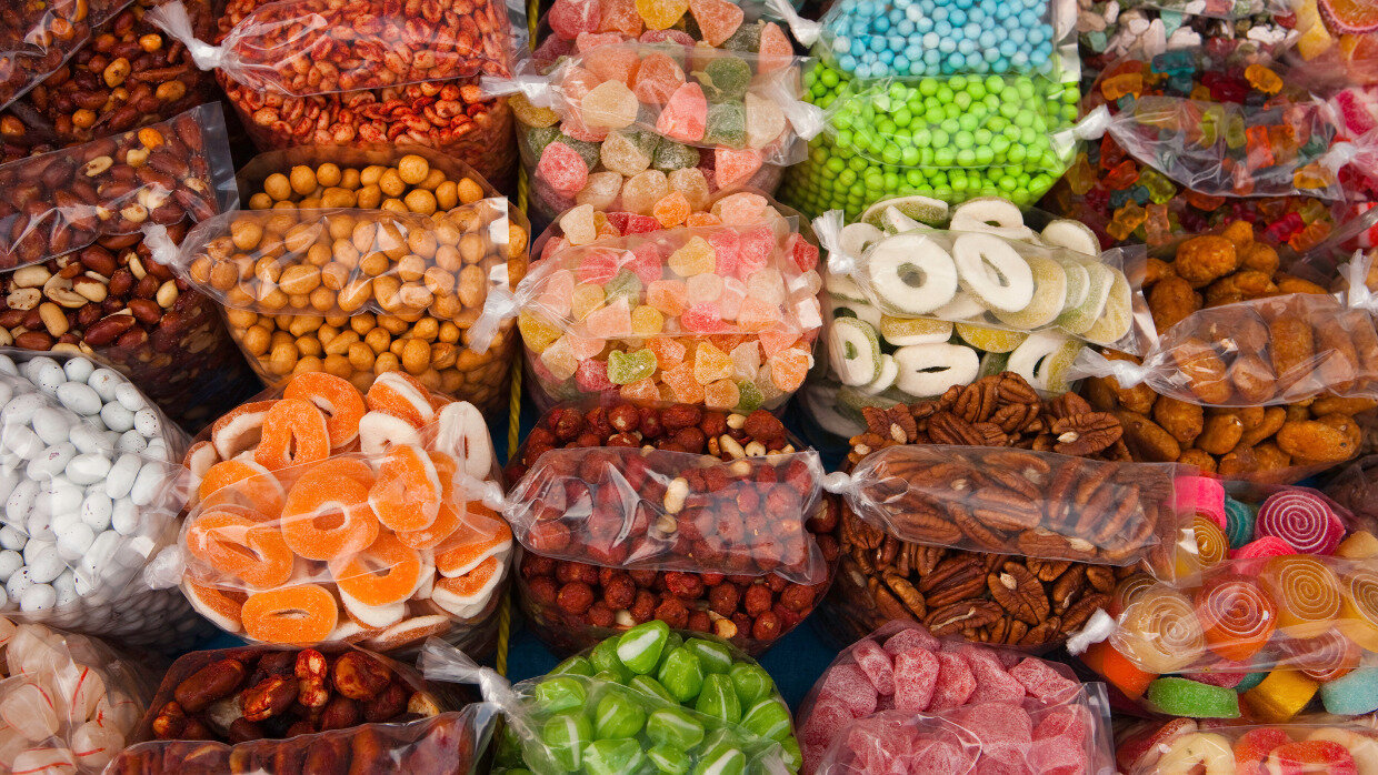 How Candy and Jewish Immigrants Became Intrinsically Entwined | Aish