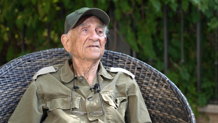 Ezra Yachin: Israel’s Oldest Reserve Soldier | Aish