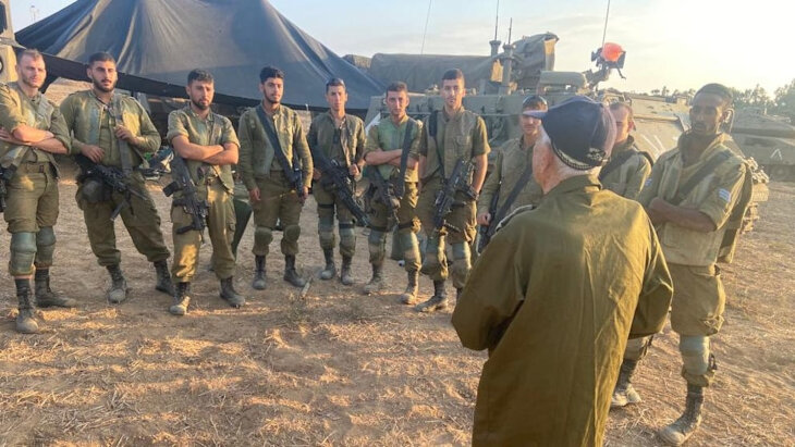 Ezra Yachin: Israel’s Oldest Reserve Soldier | Aish