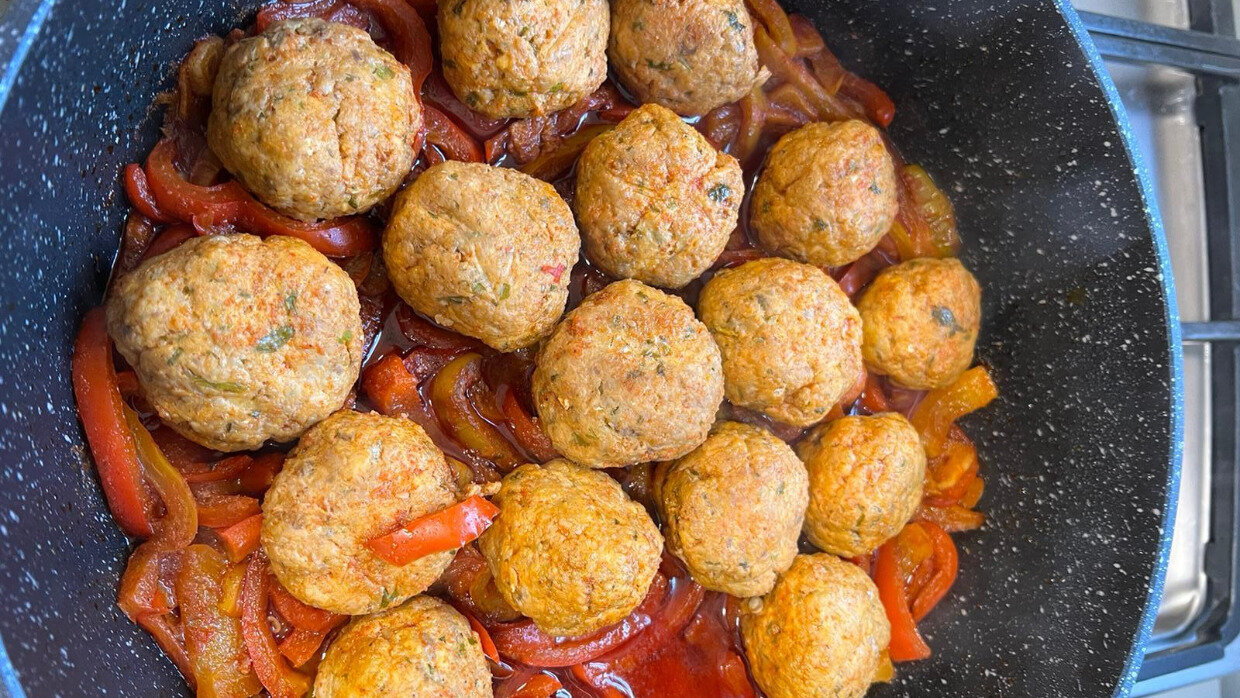 Fish Meatballs in Bell Pepper Sauce | Aish