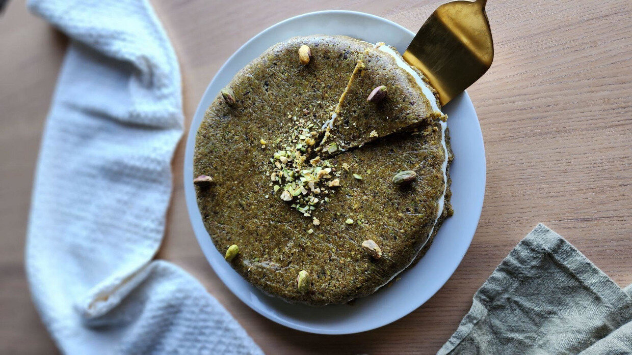 Pistachio Malabi Cake | Aish