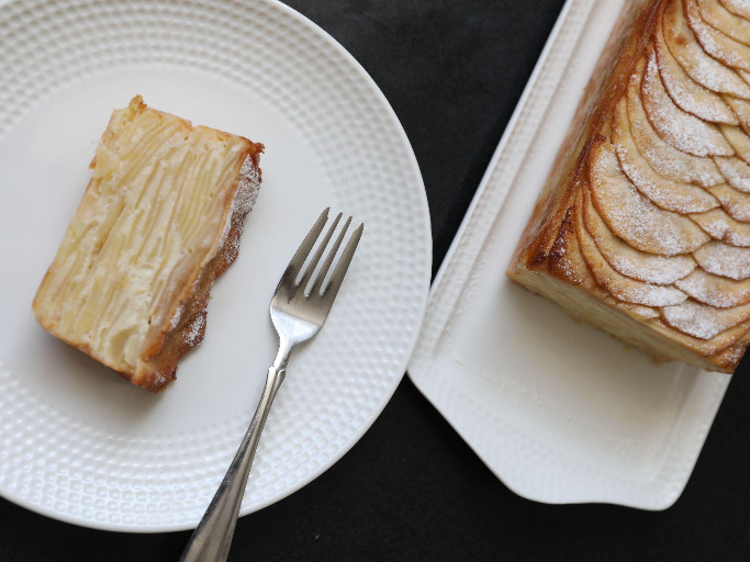 Layered Apple Cake | Aish