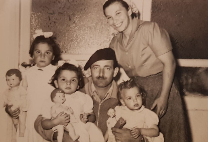 Why This Photo Encapsulates the Highs and Lows of Jewish History | Aish