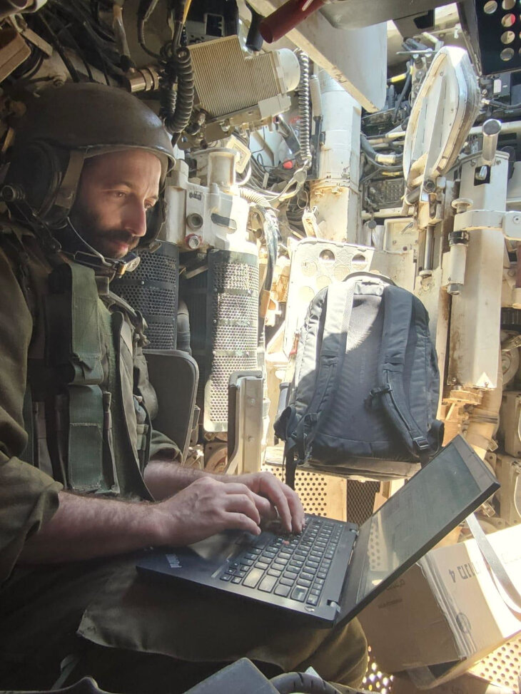 In My Tank, Writing a Biblical Commentary | Aish