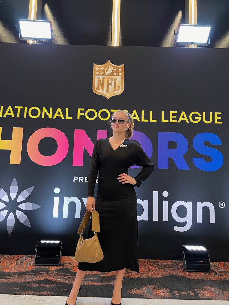 NFL’s Flag Football Player of the Year Balances Faith, Femininity, and ...
