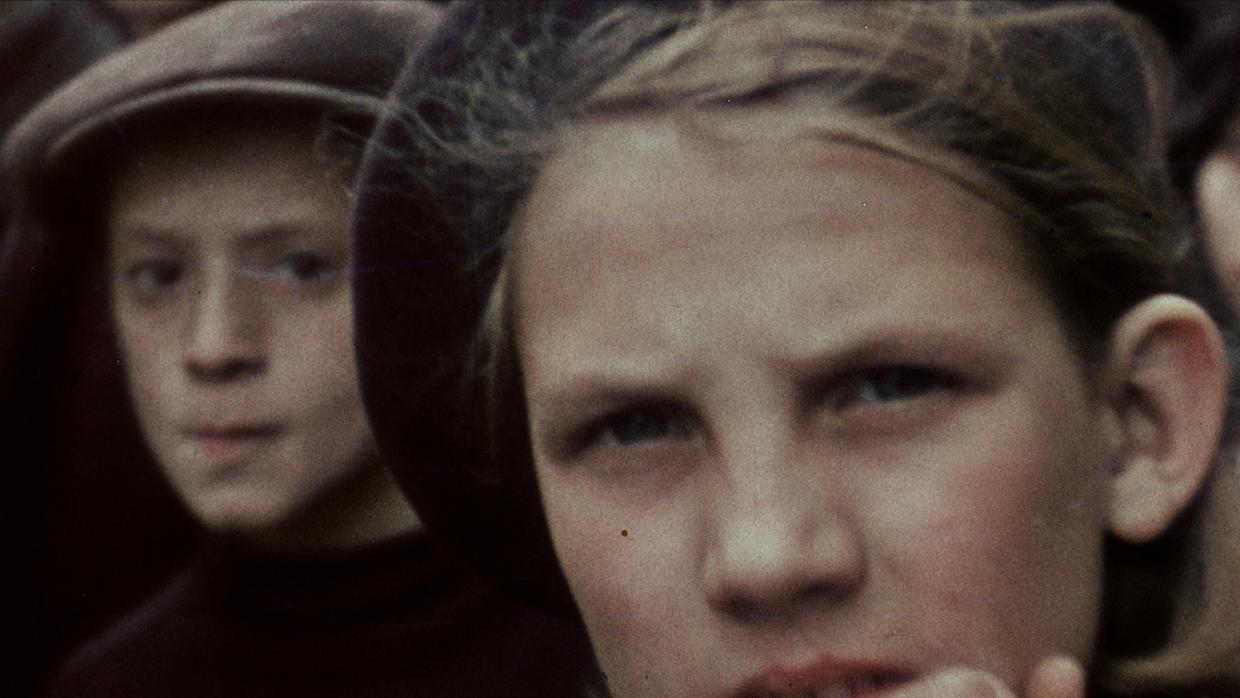 The Courage of Ordinary Non-Jews During the Holocaust | Aish